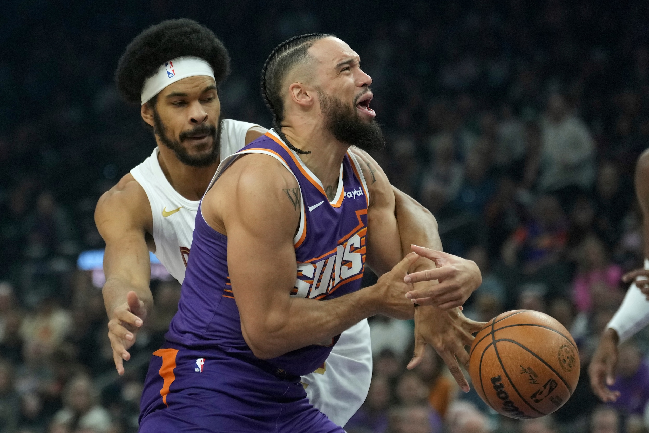 NBA: Suns win again minus Booker, end Cavaliers' streak at five